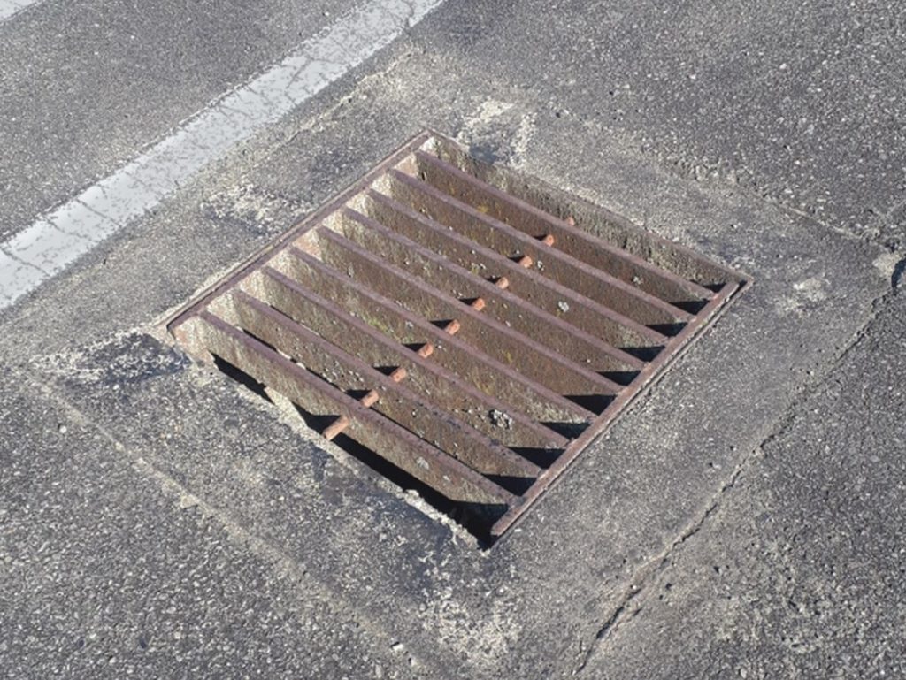 Grates | Grilles | Manhole | Civil Construction | Drainage | Metal ...